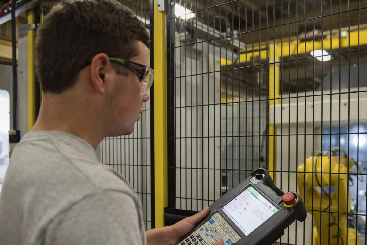 Contract Manufacturing. Engineered for Success. - Lou-Rich